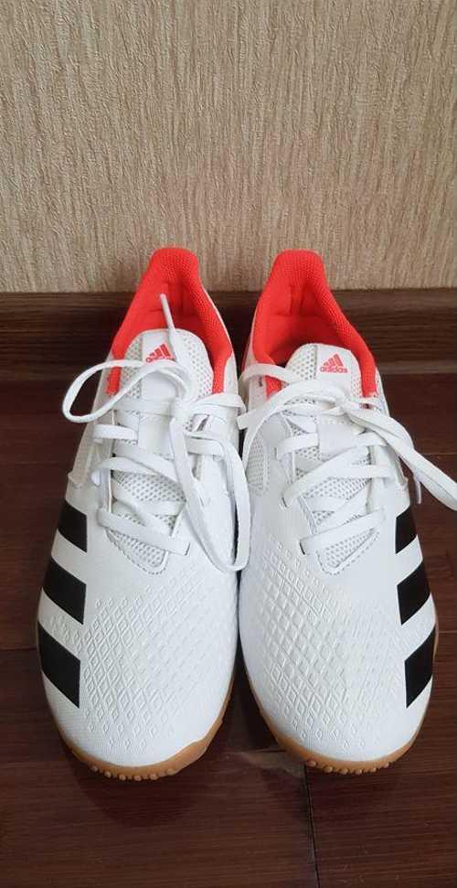 Бутсы футзальные adidas predator 20.4 IN sala
