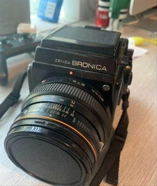 Плёночный фотоаппарат Bronica