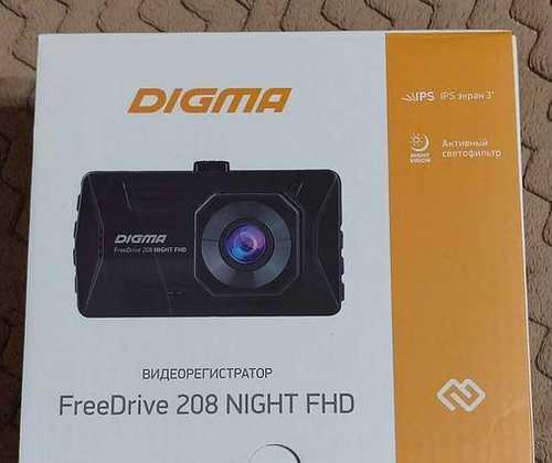 Видеорегистратор Digma FreeDrive 208