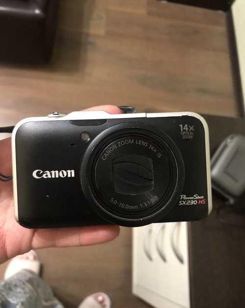 Компактный фотоаппарат Canon pc1587