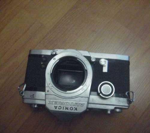 Пленочный фотоаппарат коника в коллекцию