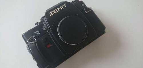 Плёночный зеркальный фотоаппарат Zenit 122