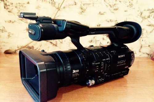 Видеокамера Sony HVR-Z1E