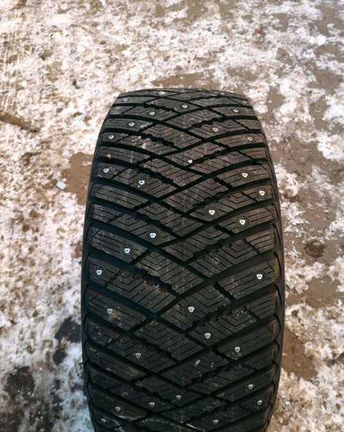 Шипы резина 245. Goodyear r18 зима. Гудиер ультра грип айс Арктик шипы. Goodyear 245/45r18 100t XL ULTRAGRIP Arctic 2 TL FP D-stud (шип.). Шины 245/45 r18 шипы.