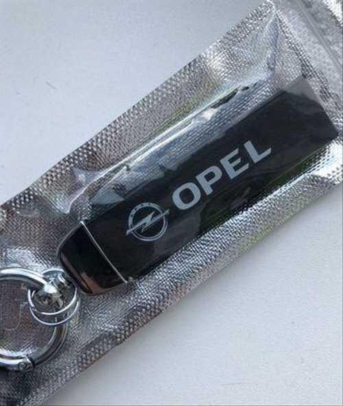 Брелок opel тканевый