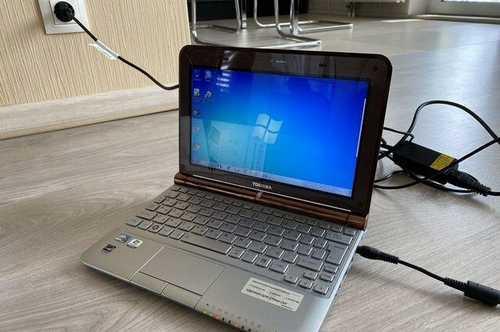 Нетбук toshiba NB305-108