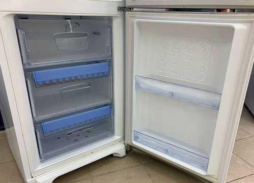 Холодильник б/у Indesit Prime 185 см No Frost