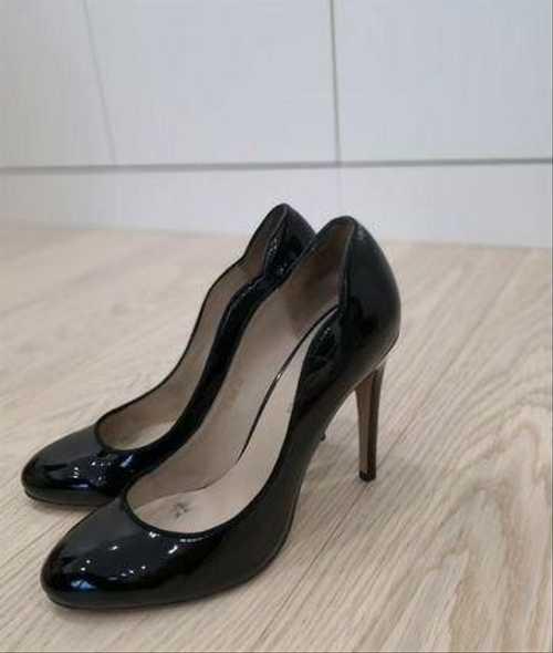 Туфли черные лаковые 38 размер