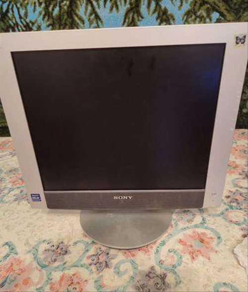 Монитор Sony trinitron