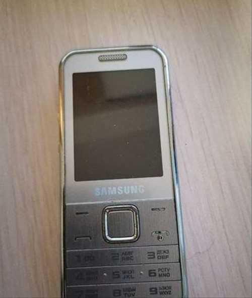 Продам телефон samsung GT-C3530