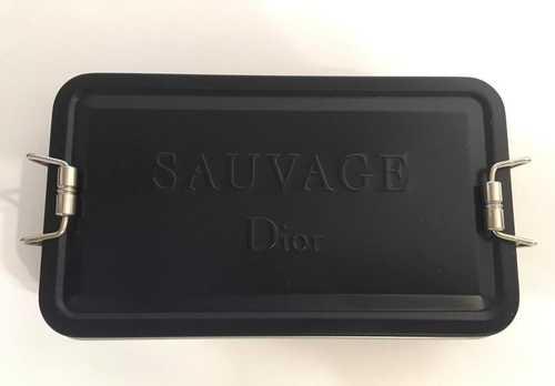 Металлический футляр dior sauvage