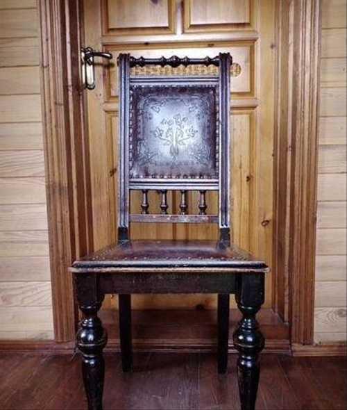Антикварный стул из дубового массива, 1890-х годов
