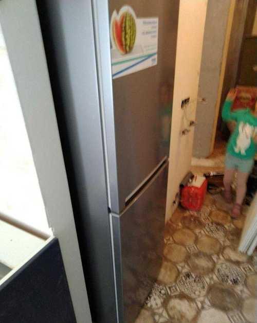 Холодильник абсолютно новый beko csmv5335MC0S