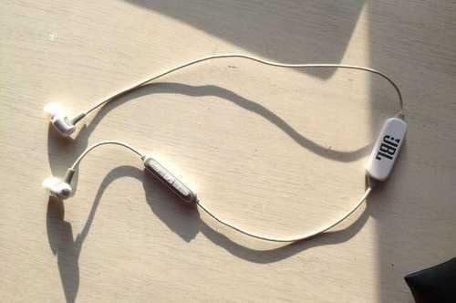 Наушники Jbl live 25bt