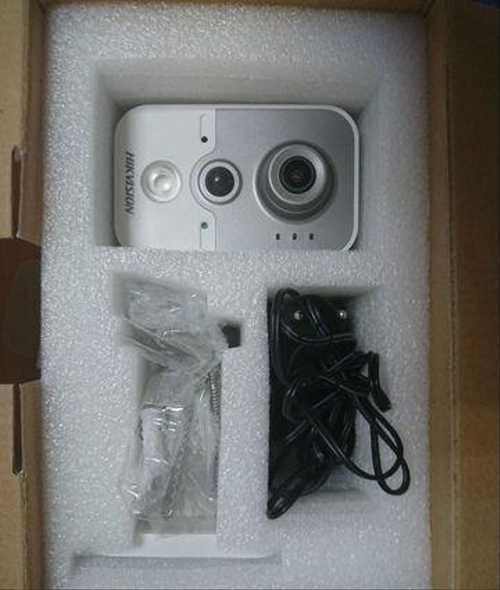 Камера видеонаблюдения Hikvision DS-2CD2412F-I