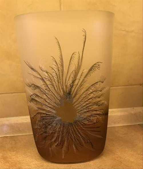 Чешская ваза из матового стекла