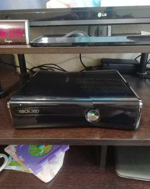 Xbox 360 slim Freeboot