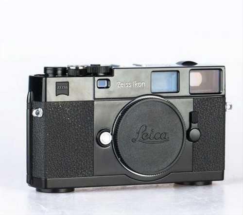 Zeiss Ikon black