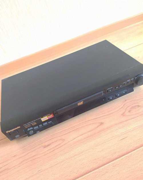 Panasonic DVD-RV31 + dvd фильмы в подарок