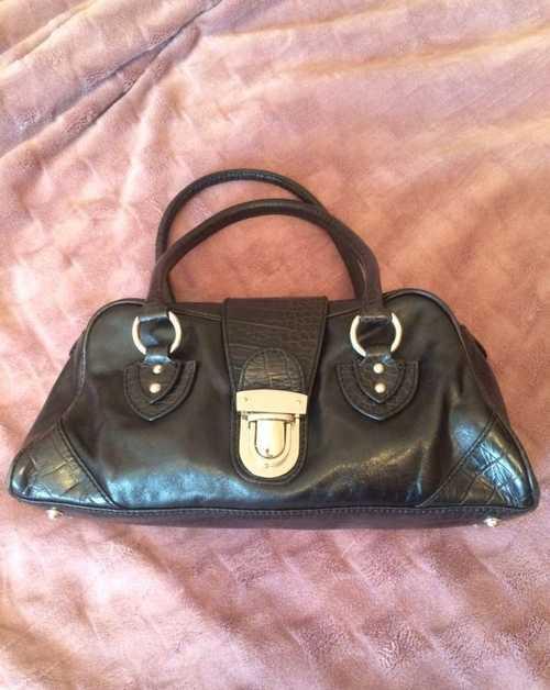 Черная кожаная сумка Gillian ждут свою хозяйку