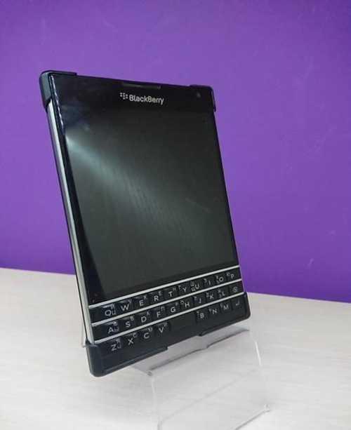 Смартфон BlackBerry Passport