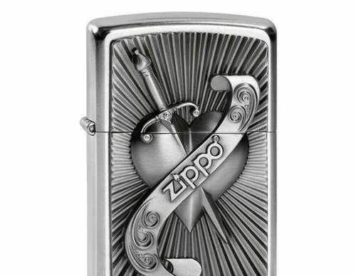 Зажигалка Zippo 207 Heart with Sword Emblem Новая