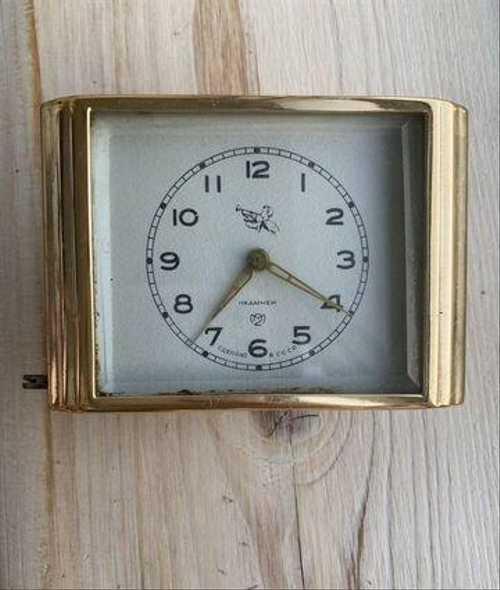 Часы будильник Slava, Pioneer