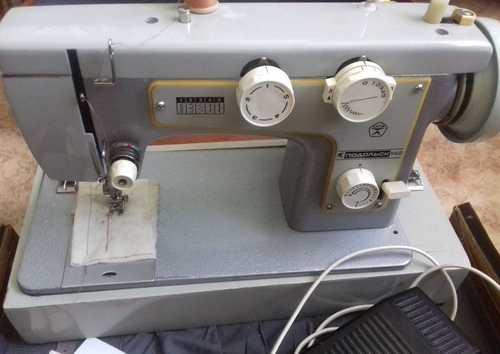 Швейная машинка "Подольск 142"