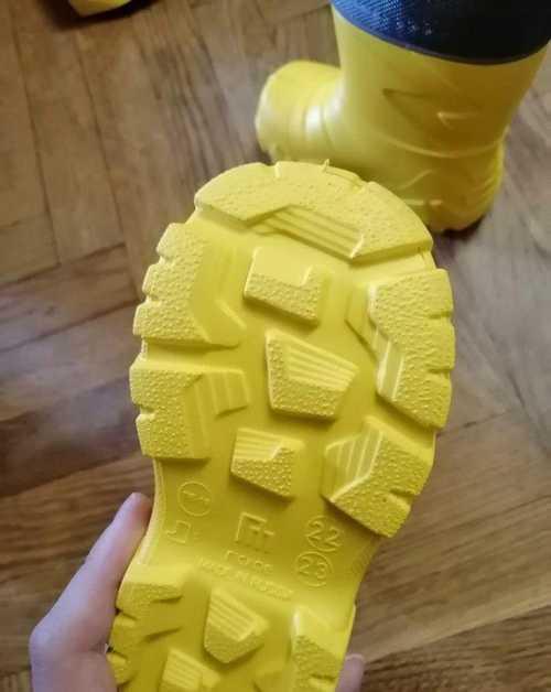 Резиновые сапоги детские