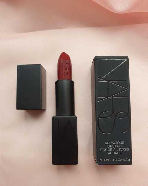 Помада Nars charlotte