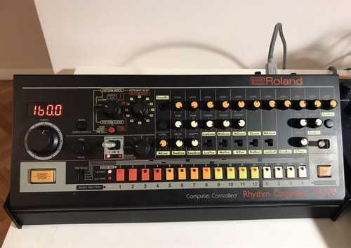 Roland tr-08