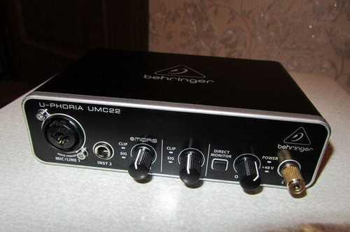 Аудиоинтерфей, внешняя аудиокарта Behringer UMC22