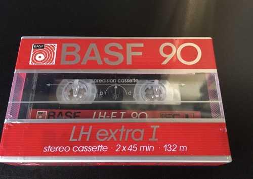 Аудиокассета новая запечатанная Basf LH extra l