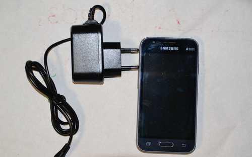 Смартфон Samsung Galaxy J 1 mini