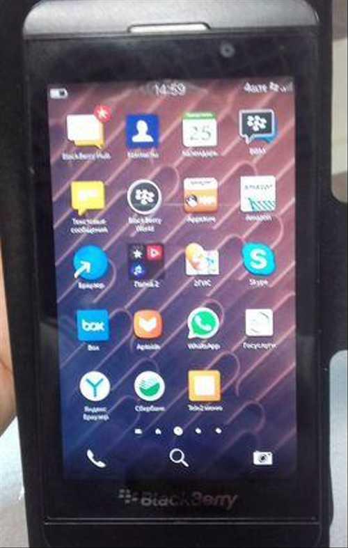 Телефон BlackBerry Z10