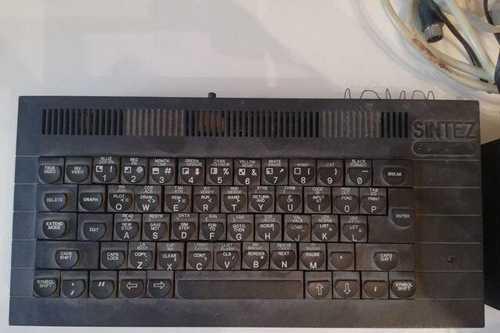 Компьютер игровой "sintez-2". 1992 г
