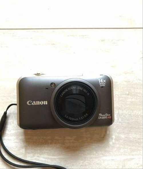 Компактный фотоаппарат canon