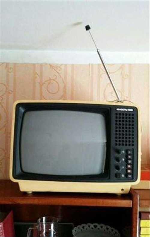 Советский телевизор Юность