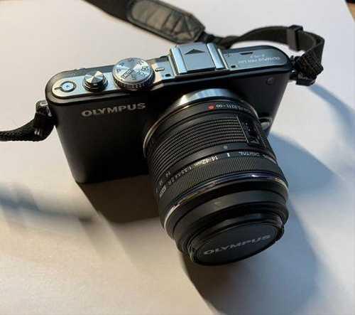 Беззеркалка Olympus E-PL3 с жирным комплектом