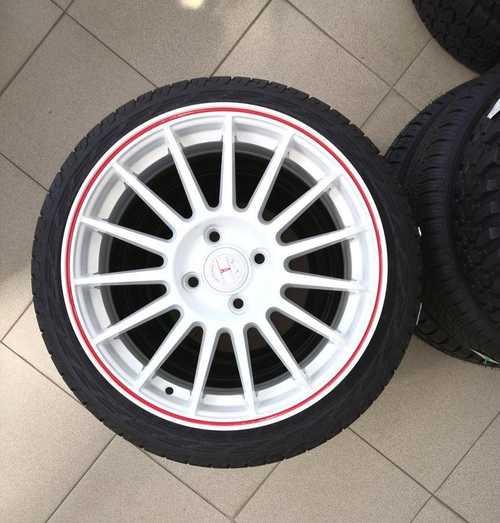 Диски литые белые на 16" LADA Vesta