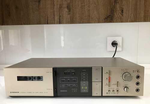 Кассетная дека Pioneer CT-5
