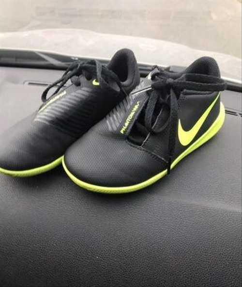 Футзалки 28 р nike
