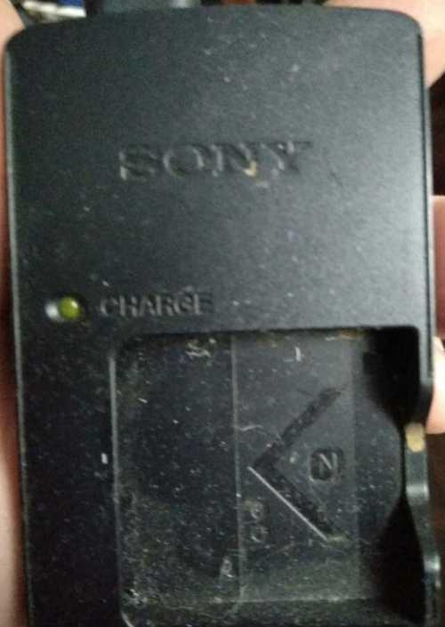 Зарядка Sony BC-CSN б/у