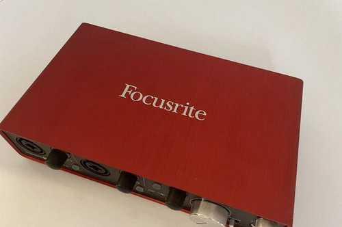 Звуковая карта Focusrite Scarlett 2i4
