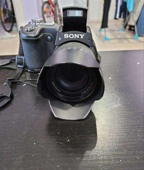 Компактный фотоаппарат sony