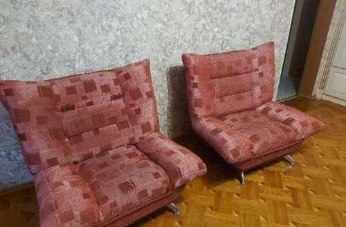 Мягкая мебель бу(диван, 2кресла)