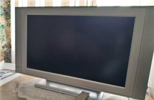 Телевизор Philips LCD 32" диагональ 81 см