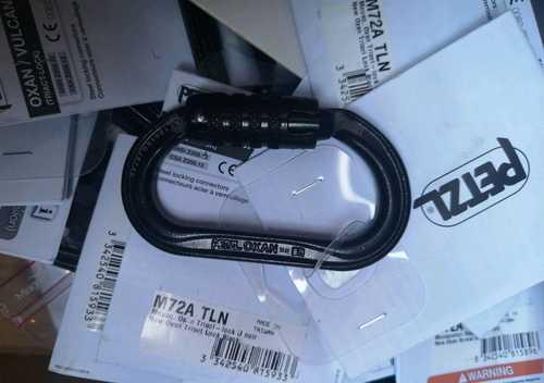 Стальной карабин Petzl Oxan Triact Lock