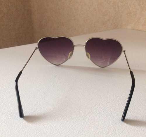 Очки солнцезащитные