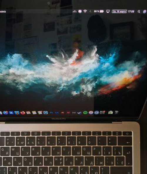 Macbook Pro 13" Late 2016 8/256 (Есть дефект)
